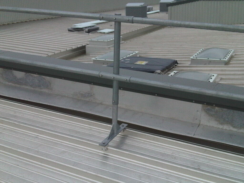 Non penetrative handrail for all standing seam roofing systems - Fall ...